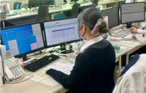 社員インタビュー – akiakane.co.jp